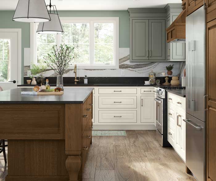 Inviting Three-Tone Traditional Kitchen - Decora